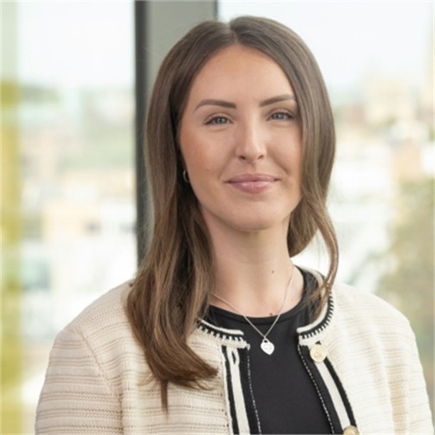 Laura Hayes | Associate | Mills & Reeve